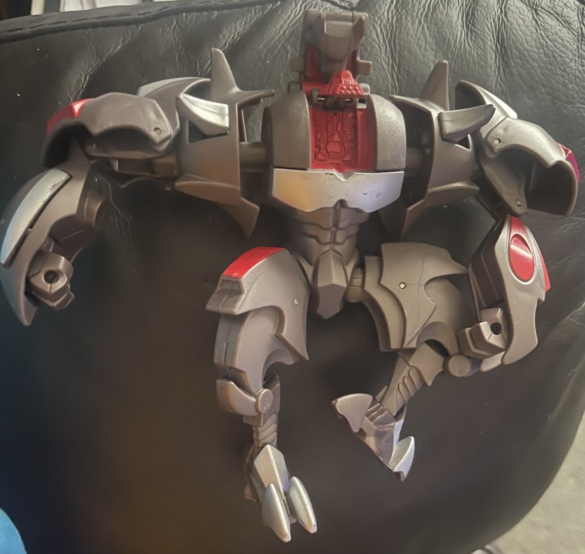 Bakugan Mechtanium Surge Zenthon Titan