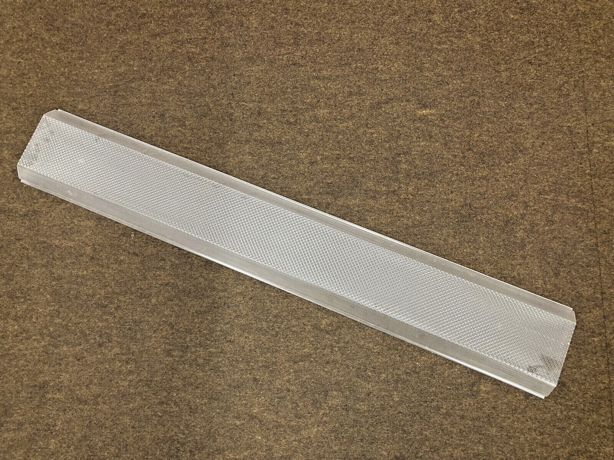 Fluorescent Light Deflector