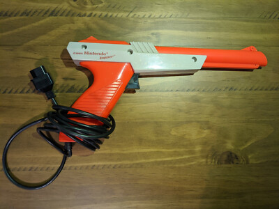 Nintendo NES-005 Light Gun Vintage 1985 Orange 767578282213| eBay