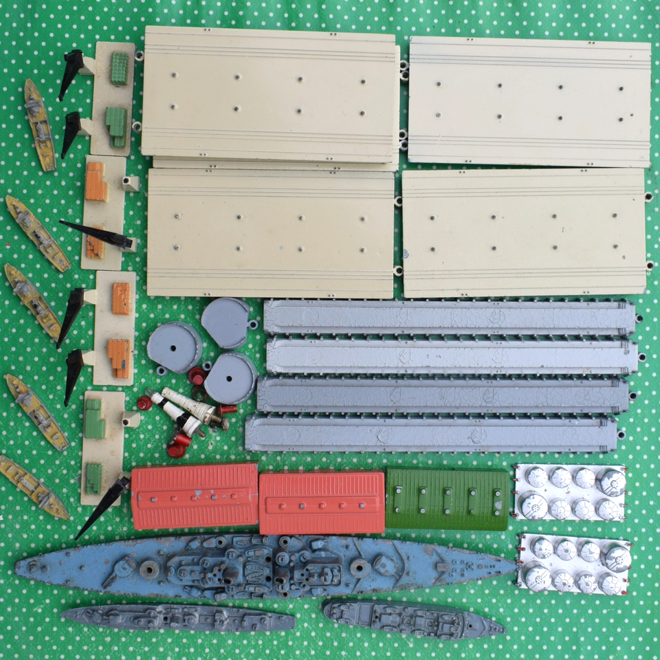 TRIANG MINIC SHIPS Job Lot vintage Ships Harbour Quay Accessories ...