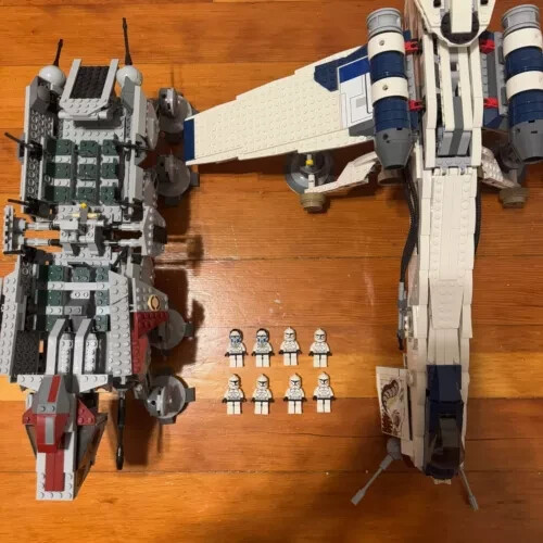 LEGO Star Wars: Republic Dropship with AT-OT Walker (10195) | eBay