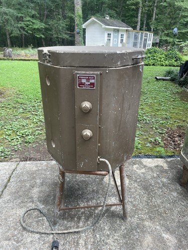 Used Paragon Pottery Kiln 23 In Tall 19 In Wide On A Copper Stand Will ...