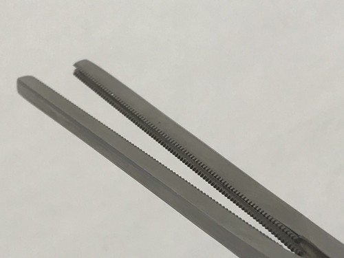 V Mueller SU 6100 Glassman Non-Crushing Gastrointestinal Clamp Straight ...