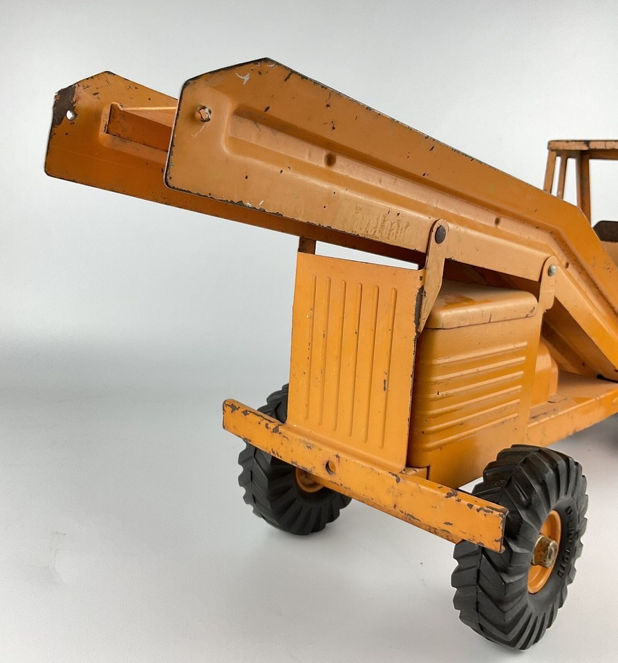 Vintage Nylint 1800 Pressed Steel Adams Travel Loader Construction ...