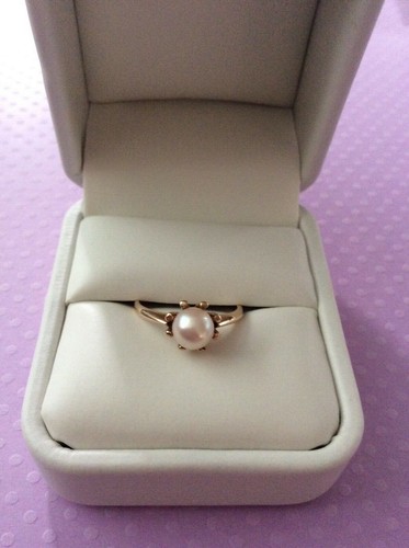 PRE OWNED/SECOND HAND 9CT YELLOW GOLD PEARL RING. (D162) | eBay UK