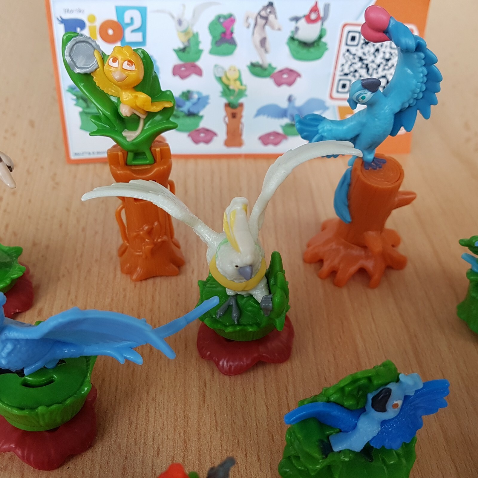 TOP KINDER SURPRISE SET - Rio 2 - MINT 1.3" figurines | eBay