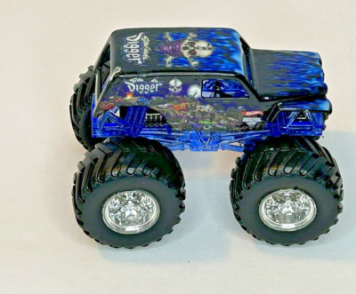 1:64 Hot Wheels Monster Jam Sonuva Digger Monster Truck C2 | eBay
