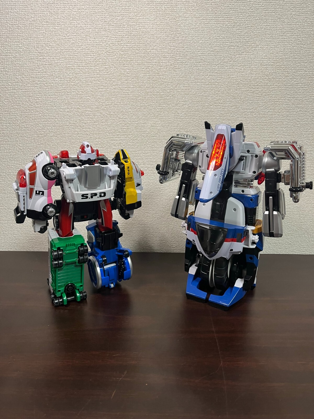 Power Rangers S.P.D. Sentai Dekaranger DX Super Deka Ranger Robo ...