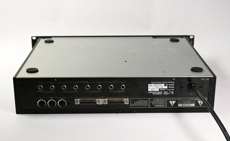 Roland SP-700 Kit with Micro Card reader, 5 Sound Micro Cards and SCSI ...