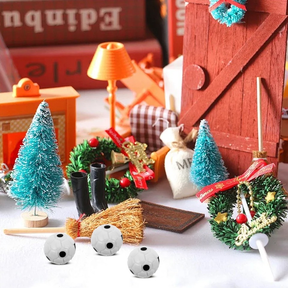 5 Pcs Little Footballs Tiny Dollhouse Mini Sports Diy Landscape Decor ...