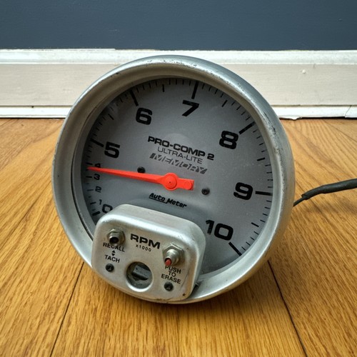 Auto Meter Pro Comp 2 Ulta Lite Memory Tachometer 10,000 RPM Tach READ ...