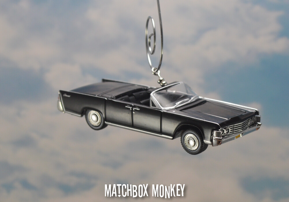 Entourage Du Cabriolet Lincoln Continental