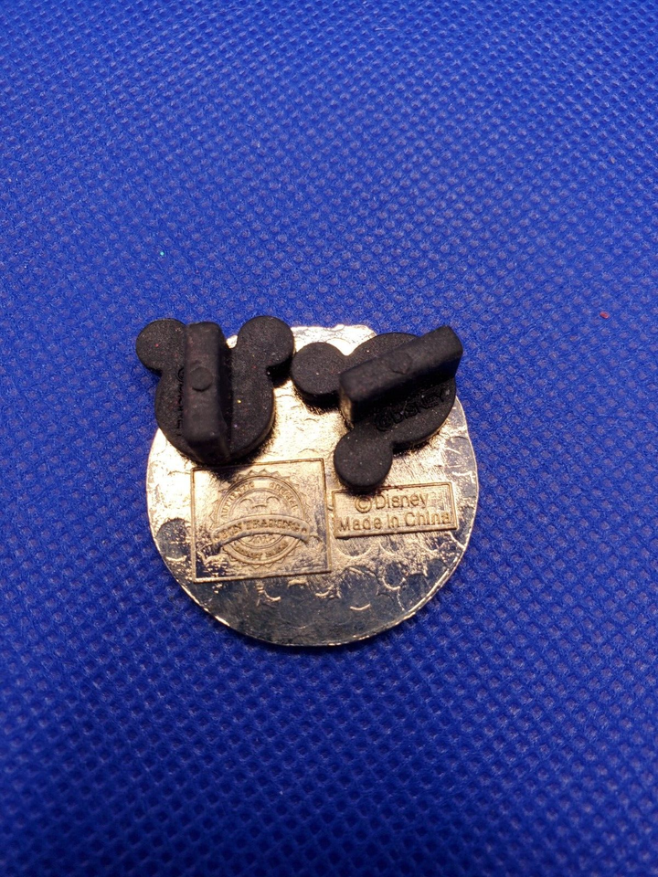 Disney Trading Pins Aladdin and Genie Disney's Best Friends - Mystery ...