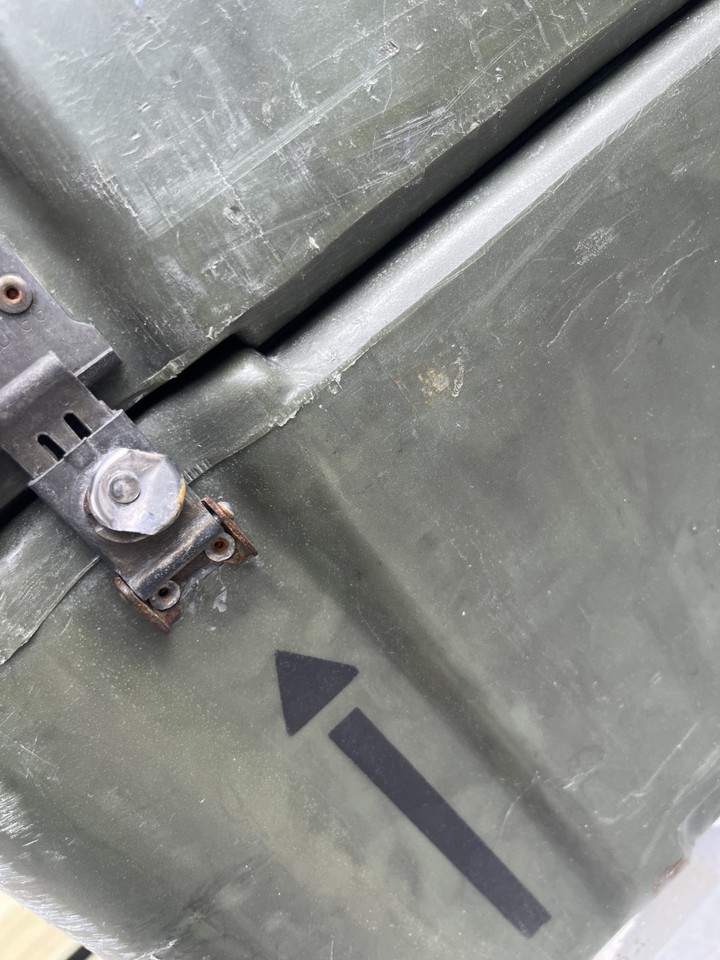 Pelican Hardigg Mobile Military Surplus Weapons 12 Rifle Gun Hard Case ...