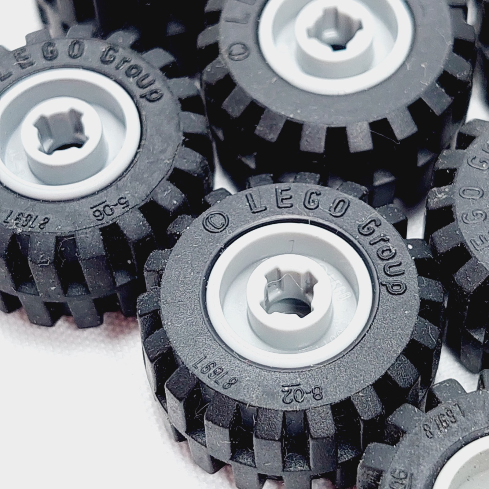 LEGO Black Wheel Tyre 21 x 12 Tire Assembly Grey 6014/ 87697 Vehicle ...