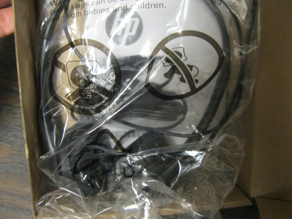 HP Stereo USB Headset T1A67AA NEW IN BOX | eBay