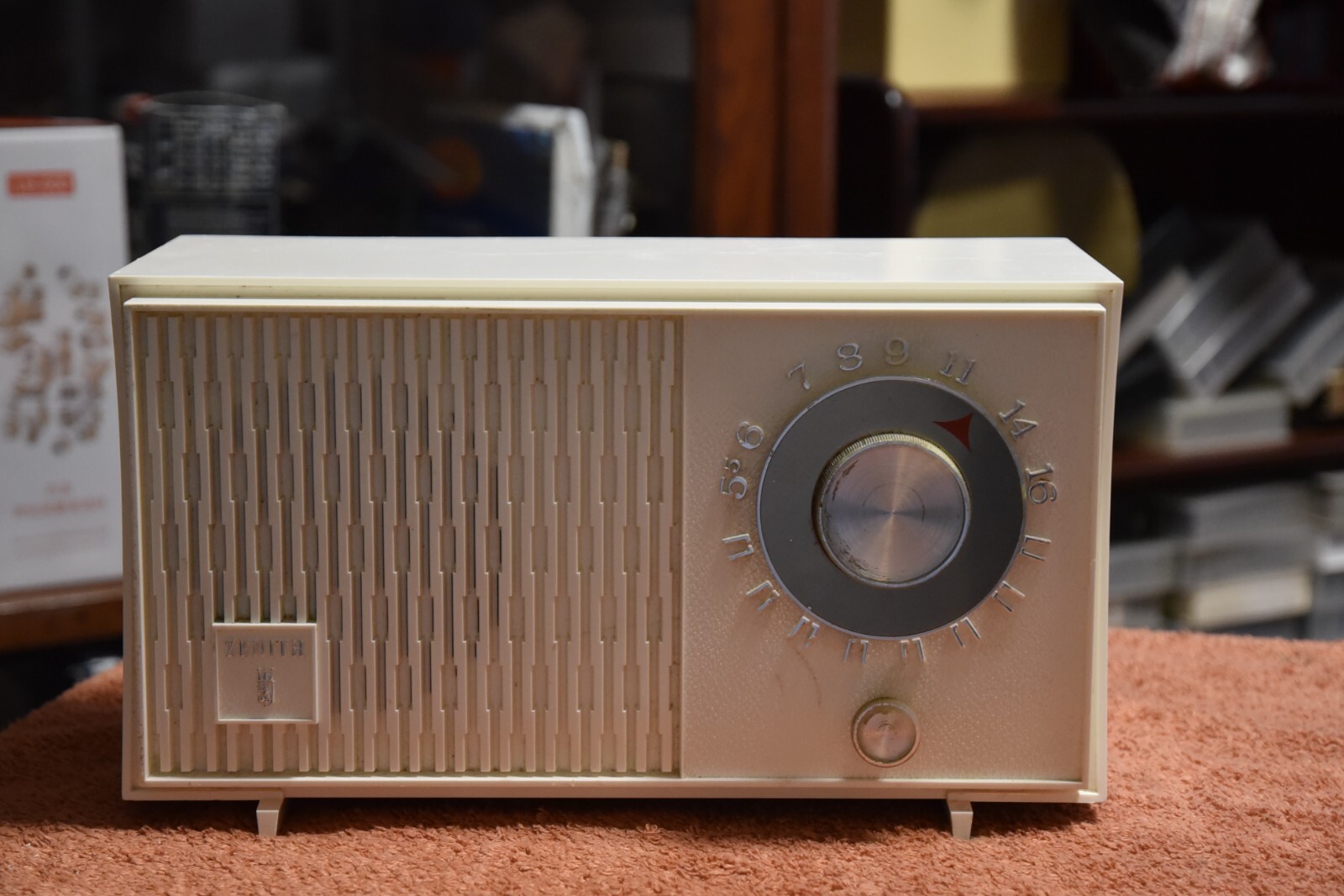 VTG ZENITH AM TUBE RADIO TABLE MODEL M506W A1 SHAPE WORKS/NOT ALL ...