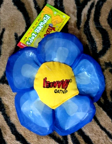 Cat Toy Yeoww Crinkle Cat Nip Flower Blue Kitten Luv!! ea. New! | eBay
