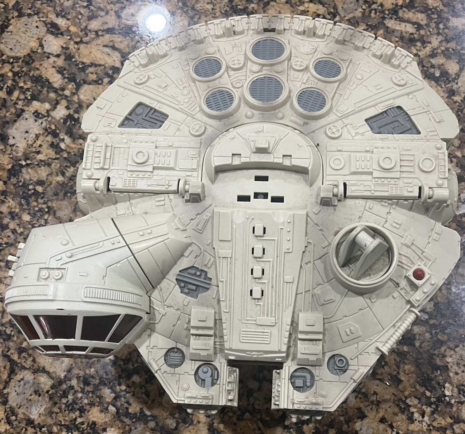 2001 Star Wars Millennium Falcon Ship - Working With Batteries. Missing ...