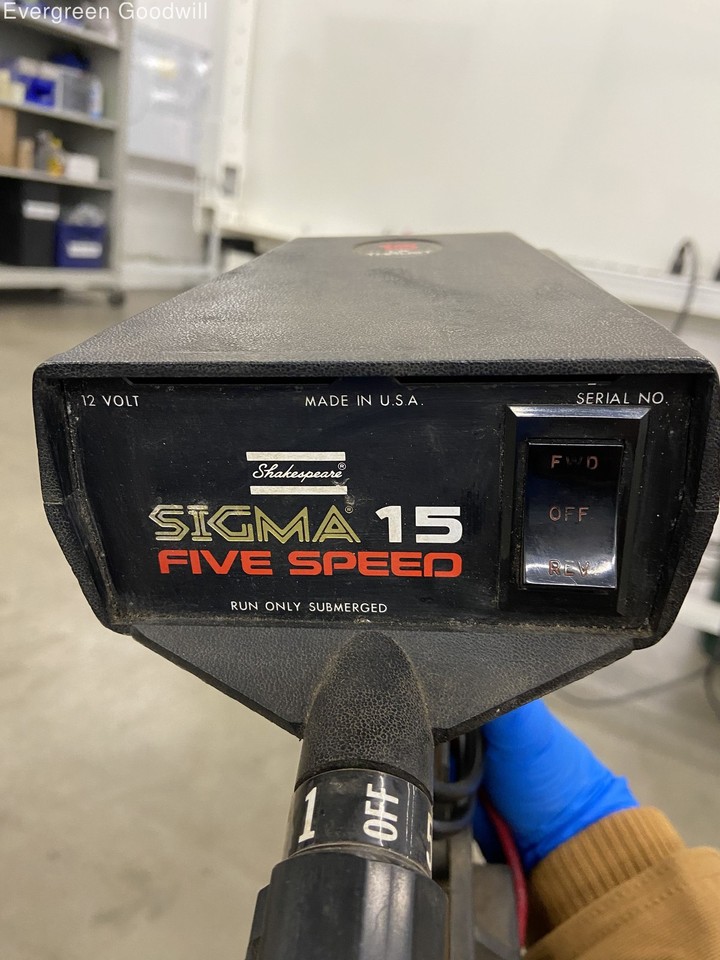 Shakespeare Sigma 15 electric trolling motor. 5 speed for boat 36 ...
