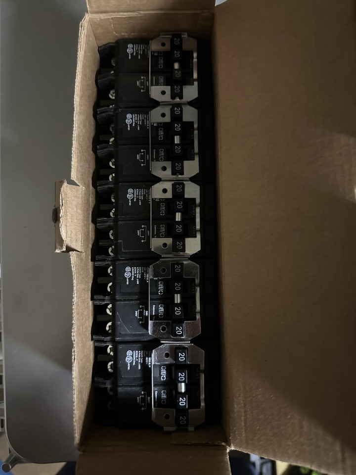 5 New Eaton BQ220220 Circuit Breakers 786676370752| eBay