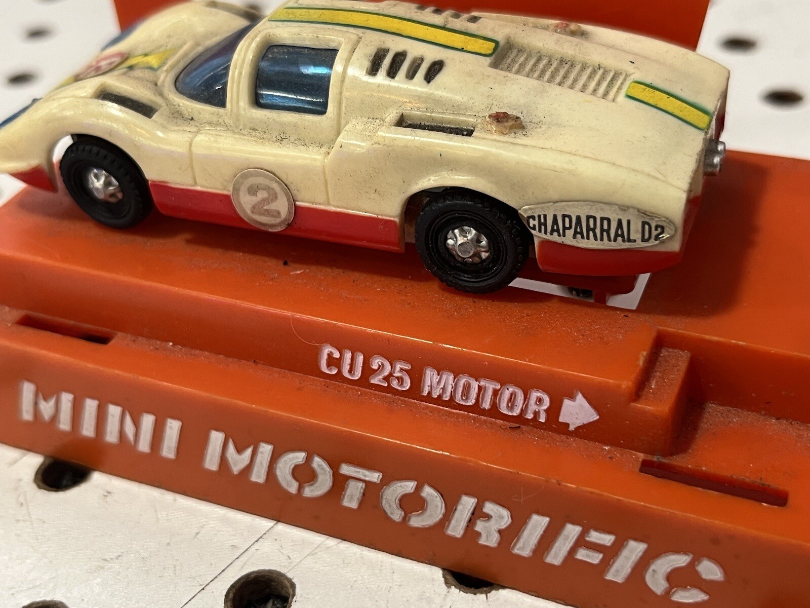 1968 Chaparral D2 MIB Ideal Mini Motorific B/O Motorized Race Car Toy ...