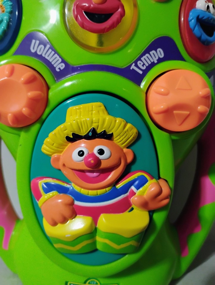 Vintage 2001 Sesame Street Talking Light Up Musical Bongo Drum Toy ...