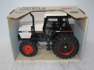 1/16 CASE 3294 MFWD NIB