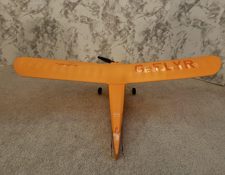 Hobbyzone HBZ4900 Radio Control Champ RTF Airplane Yellow Kit Hobby ...