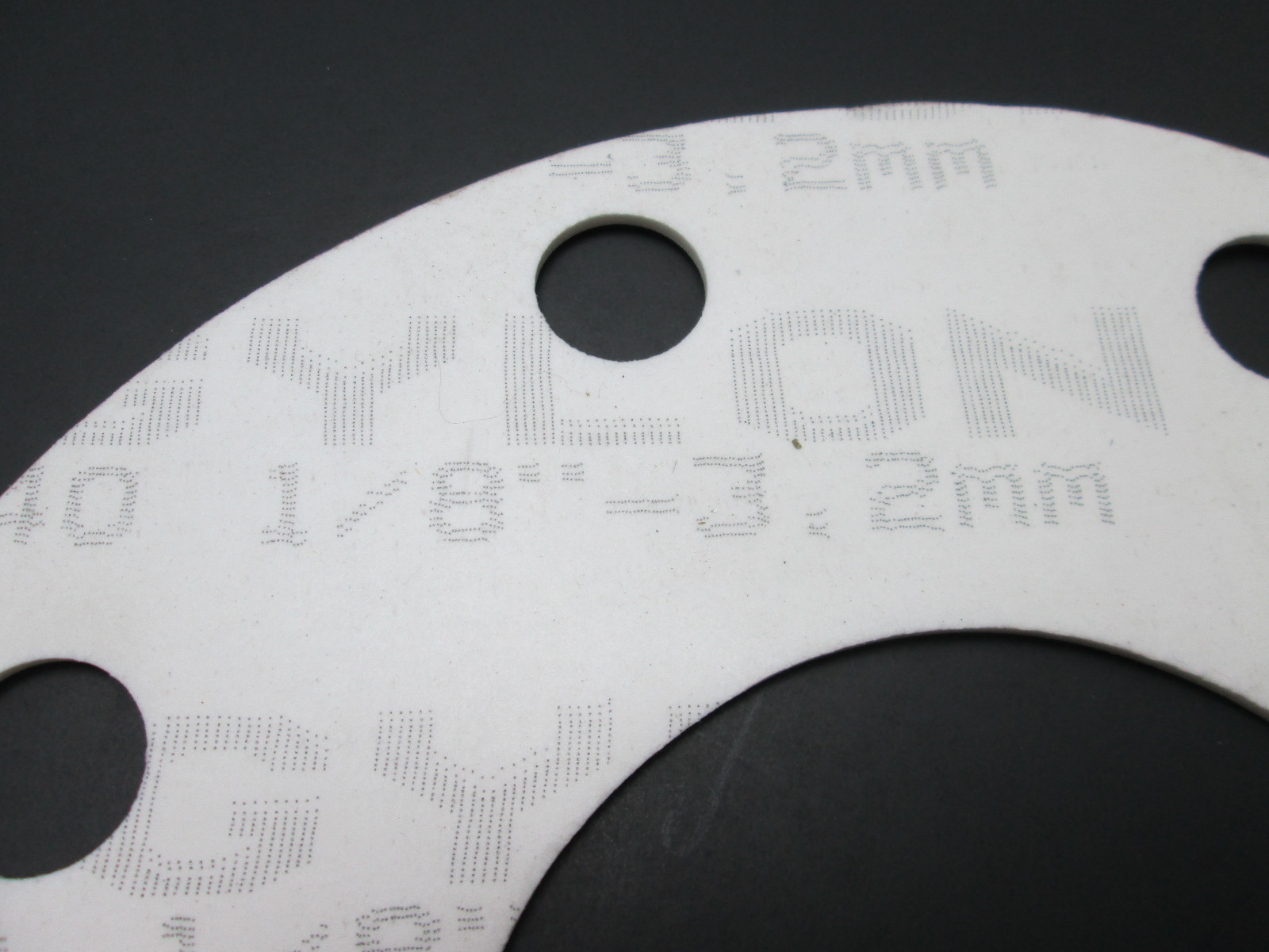 Lot of 2 Garlock Gylon Flange Gaskets 3540 1/8" 3.2mm 8 Hole 9" O.D. 4 ...