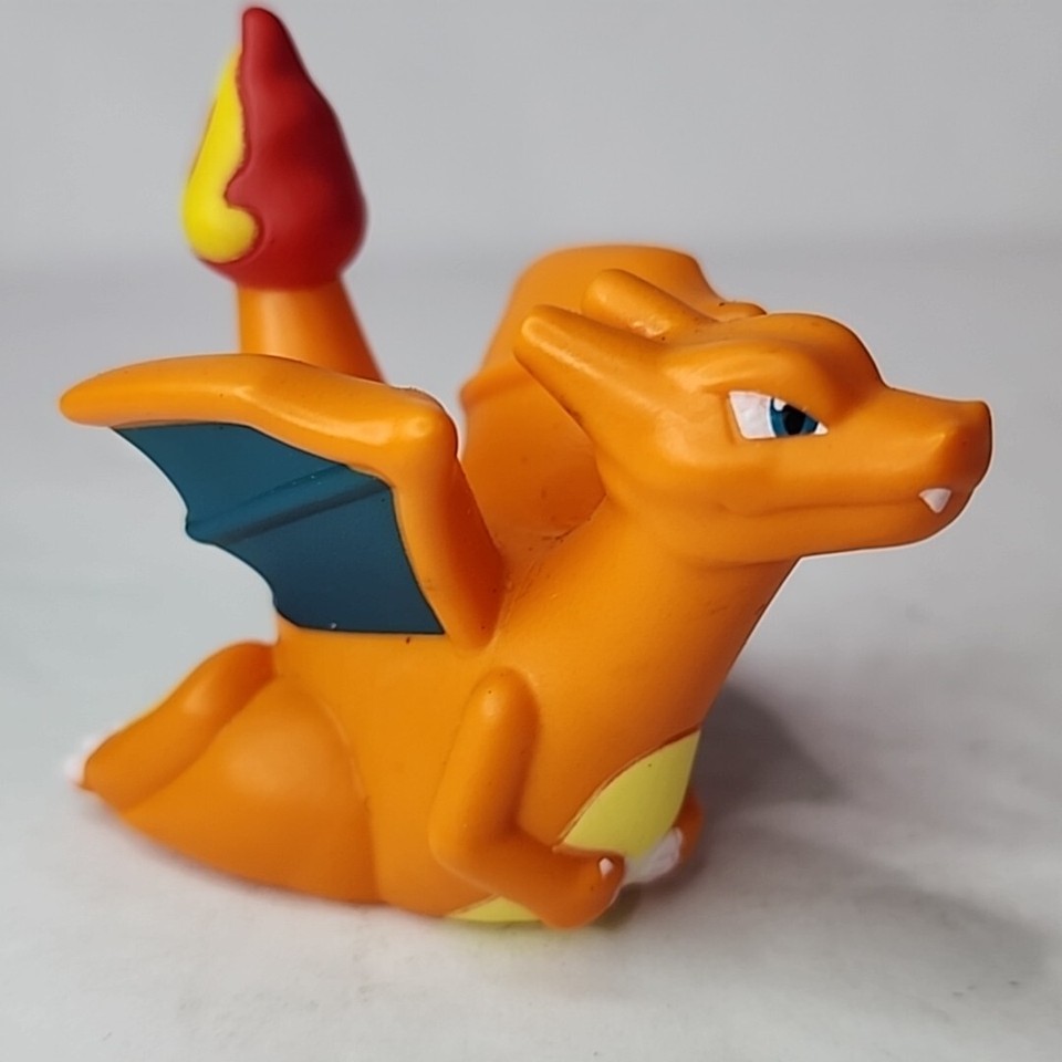 1998 Pokemon 1.5" Charizard Flying Finger Puppet Mini Figure Bandai ...