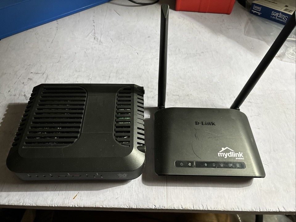 Cisco DPC3825 4 Port DOCSIS 3.0 Gateway And D-Link DIR-816L Wireless ...