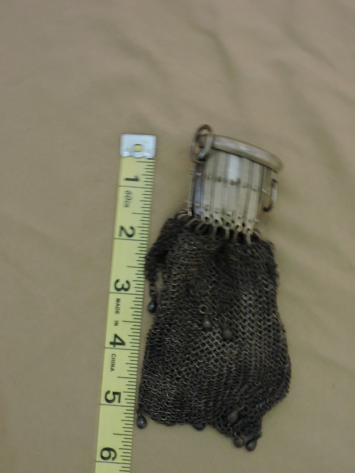 VINTAGE EXPANDABLE WHITING AND DAVIS STYLE ART DECO METAL MESH COIN ...