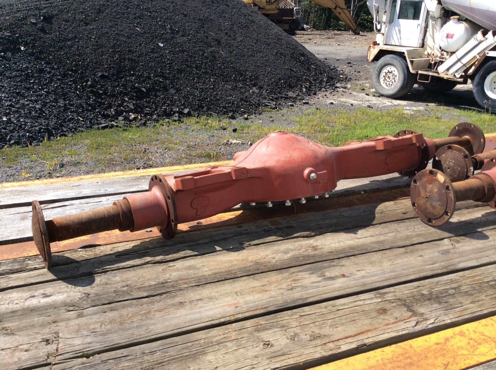 MACK REAR AXLE HOUSING | eBay