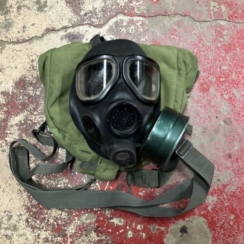 US Military M40 Gas Mask size Medium with Bag lot 9 | eBay