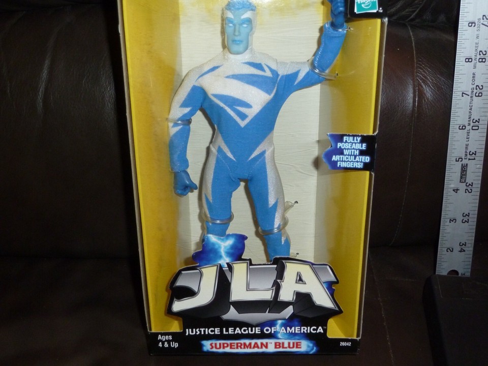 SUPERMAN BLUE ACTION FIGURE 8 INCH POSABLE FIGURE WITH REAL CLOTH ...