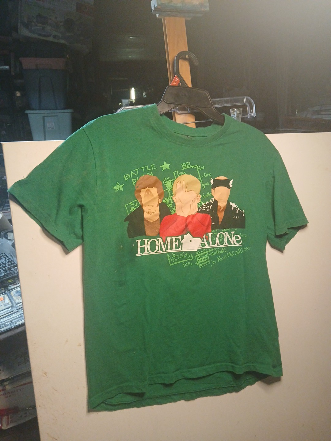 20th Century Studios Green Home Alone Shirt L Few Sta… - Gem