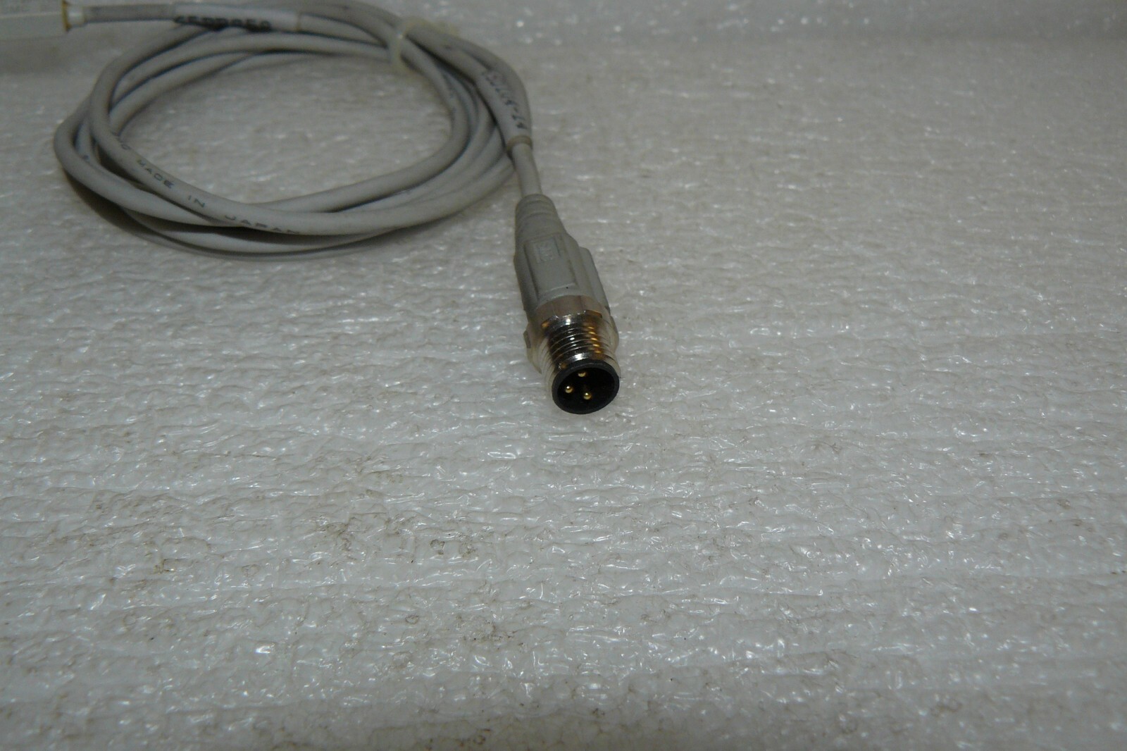 SMC D-F8P-786 REED AUTO SWITCH WITH 3 PIN CONNECTOR | eBay