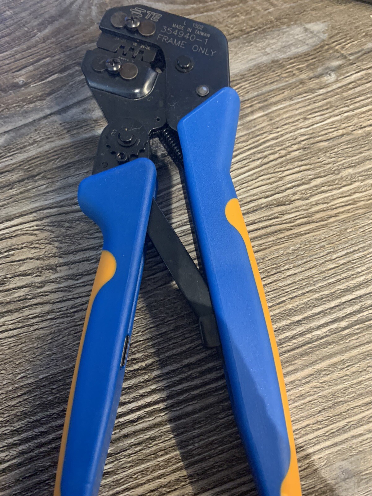 TE Connectivity Pro-Crimper Hand Ratchet….With Die Assembly 58614-2 | eBay