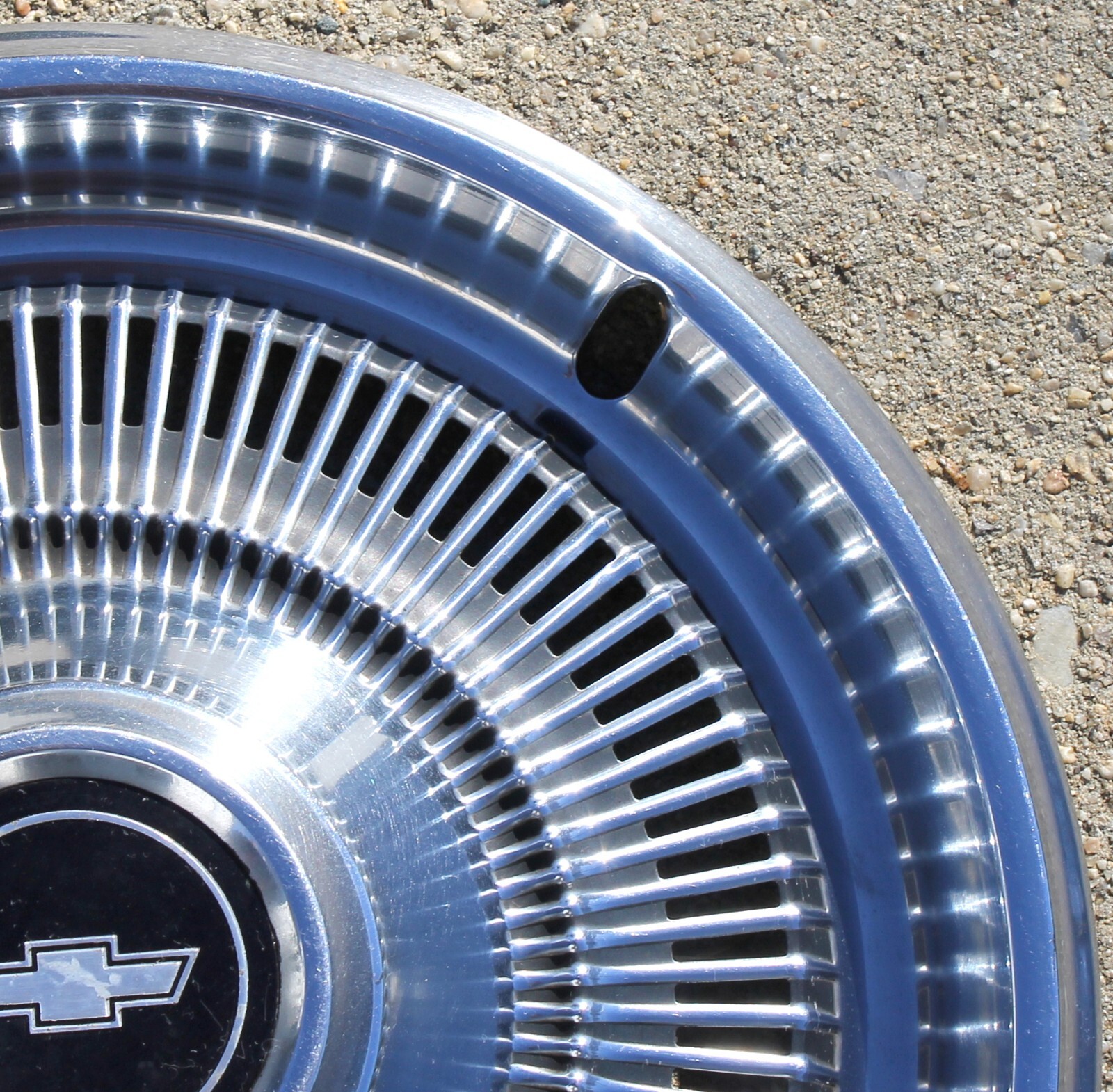 (ONE) OEM 1970-1975 CHEVROLET Chevelle Impala Monte Carlo 15" HUBCAP ...