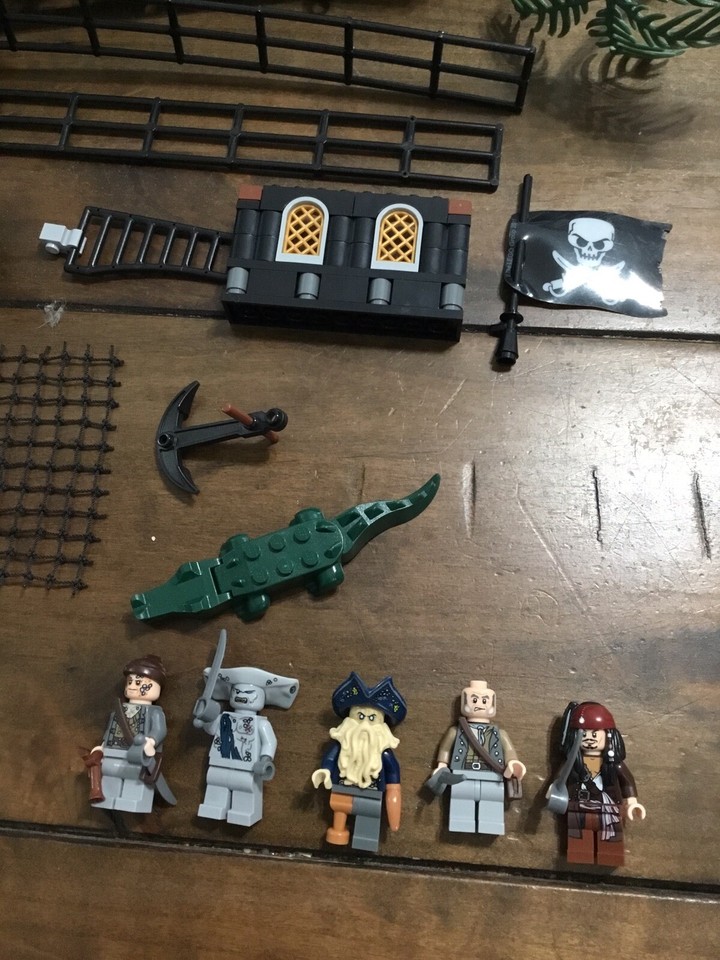 Lego Black Pearl 4184 Pirates Of The Caribbean Davy Jones Jack Sparrow ...