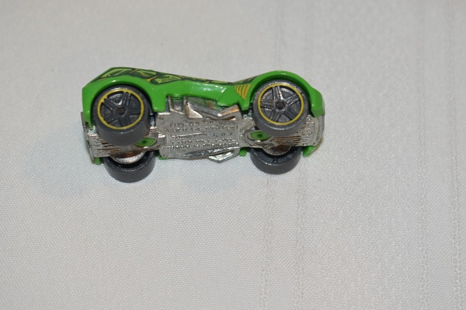 Hot Wheels 2014 Green RD-03 Made in Malaysia L07 | eBay