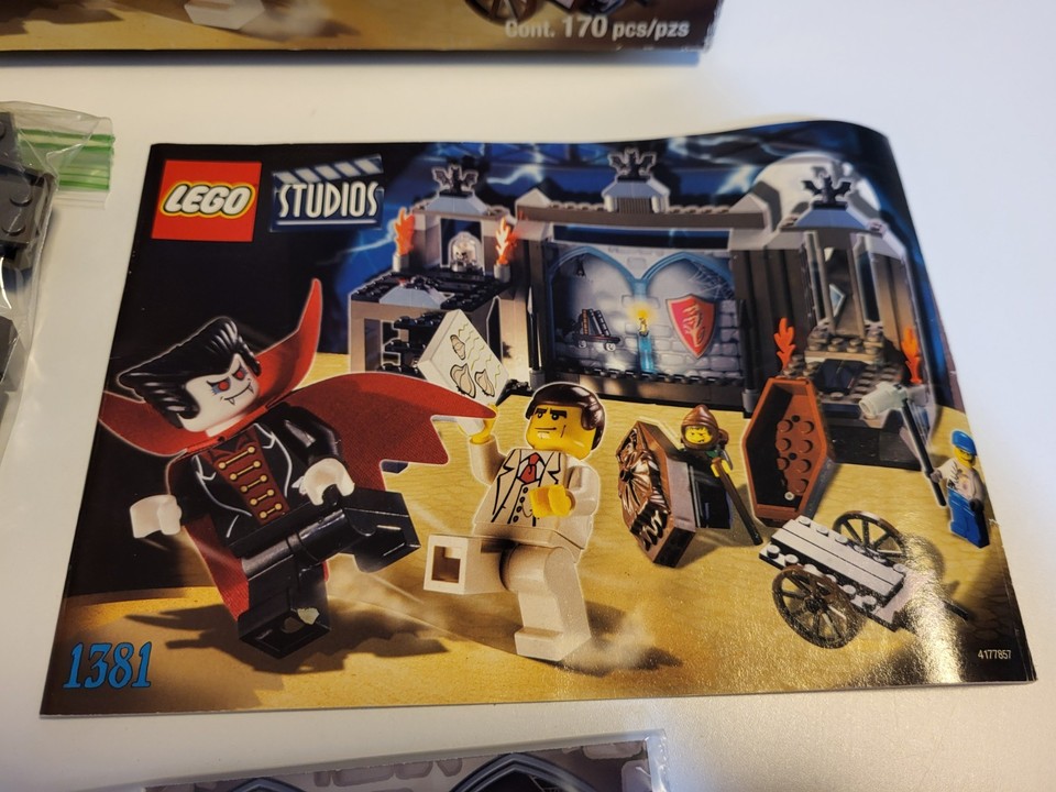 LEGO STUDIOS 1381: Vampire's Crypt, 100% complete w/manual, box ...