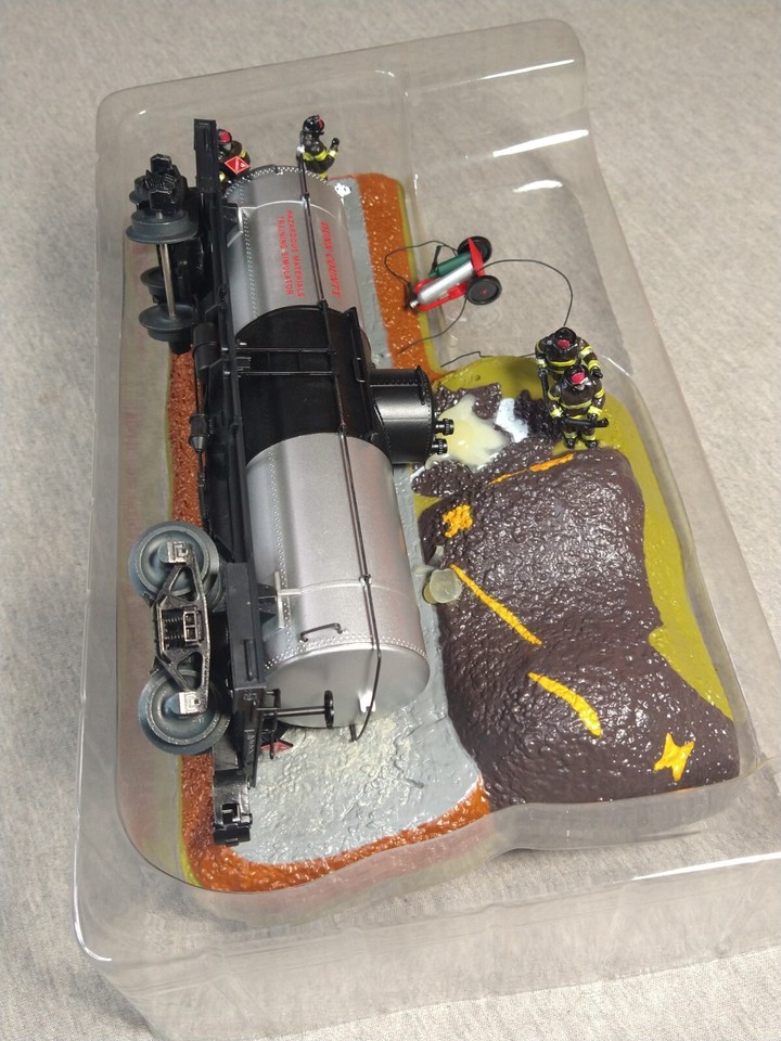 Lionel O Scale "Firefighter Tank Car Accident Training" 2229260 ~ TS | eBay