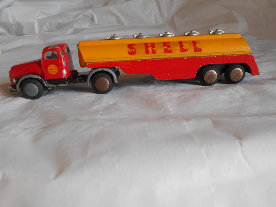 Vintage Tekno Model N88 434 Volvo Shell tanker lorry Denmark red cab ...