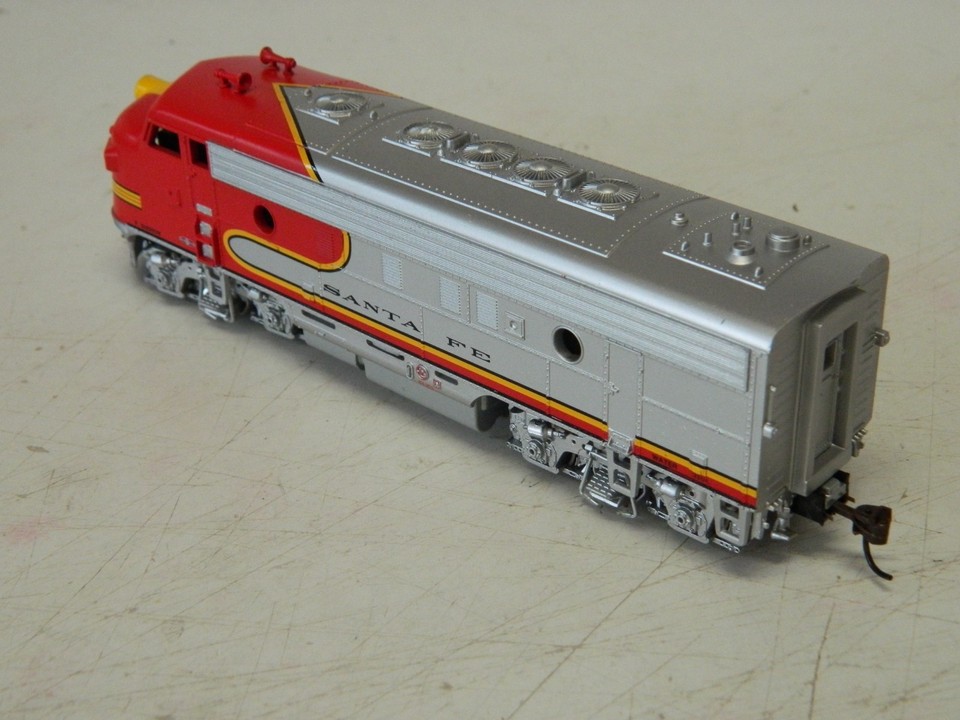 HO,Vintage Athearn, Santa Fe F7 A,#310,runs well,good cond,as is(JC) | eBay