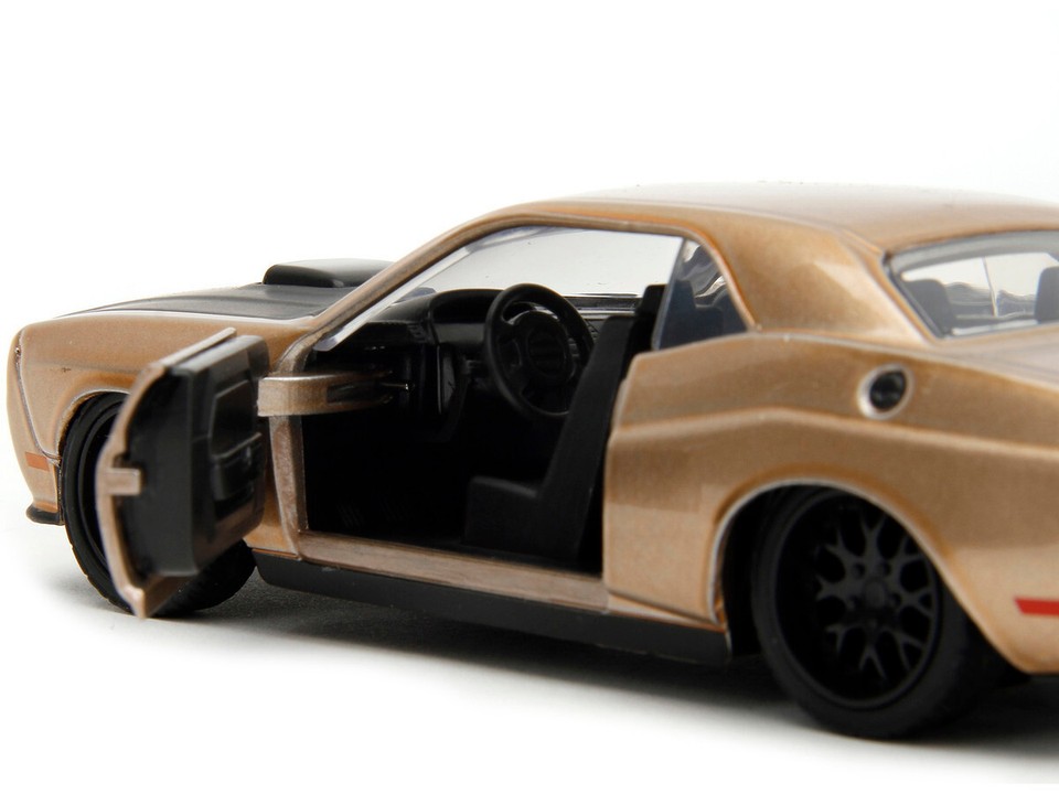 Jada 2012 Dodge Challenger SRT8 Gold 1/32 Diecast Model Car 34855 | eBay