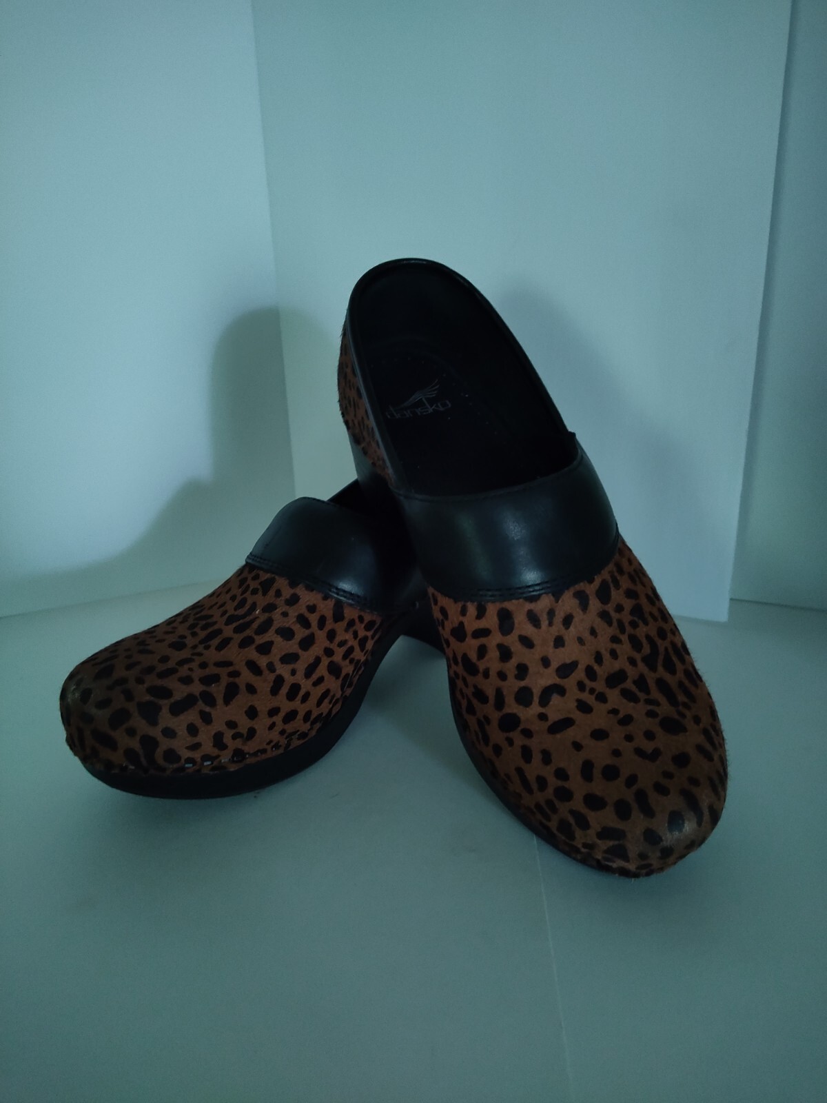 Dansko Prima Hair Calf Cheetah Clogs Leopard Animal Print Sz 39/8.5-9 ...