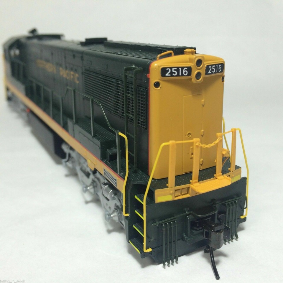 Korea Brass HO 1/87 Scale GE U25C U252011 Northern Pacific #2516 DC ...