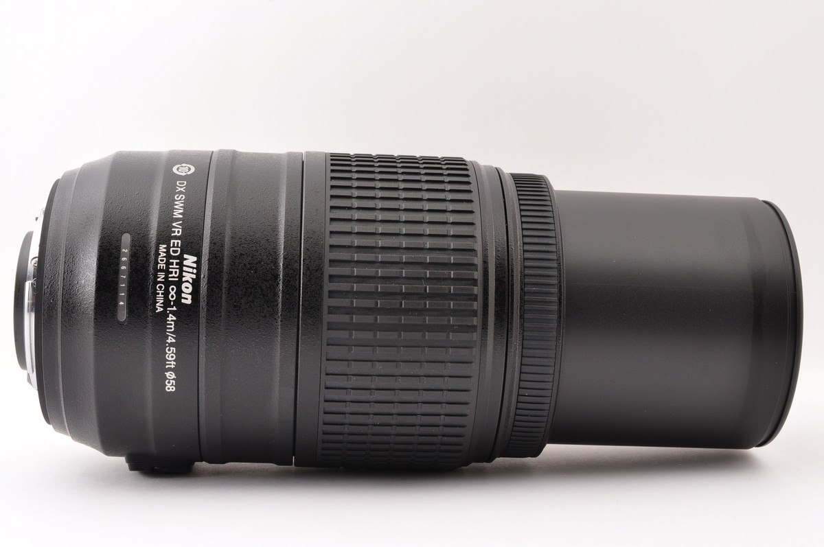 MINT Nikon AF-S NIKKOR 55-300mm f/4.5-5.6 G ED DX VR Zoom MINT Nikon AF-S NIKKOR 55-300mm f/4.5-5.6 G ED DX VR Zoom